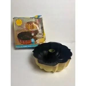 Nordic Ware | Kitchen | Vintage Nordic Ware Bundt Pan 2 Cup Cast ...